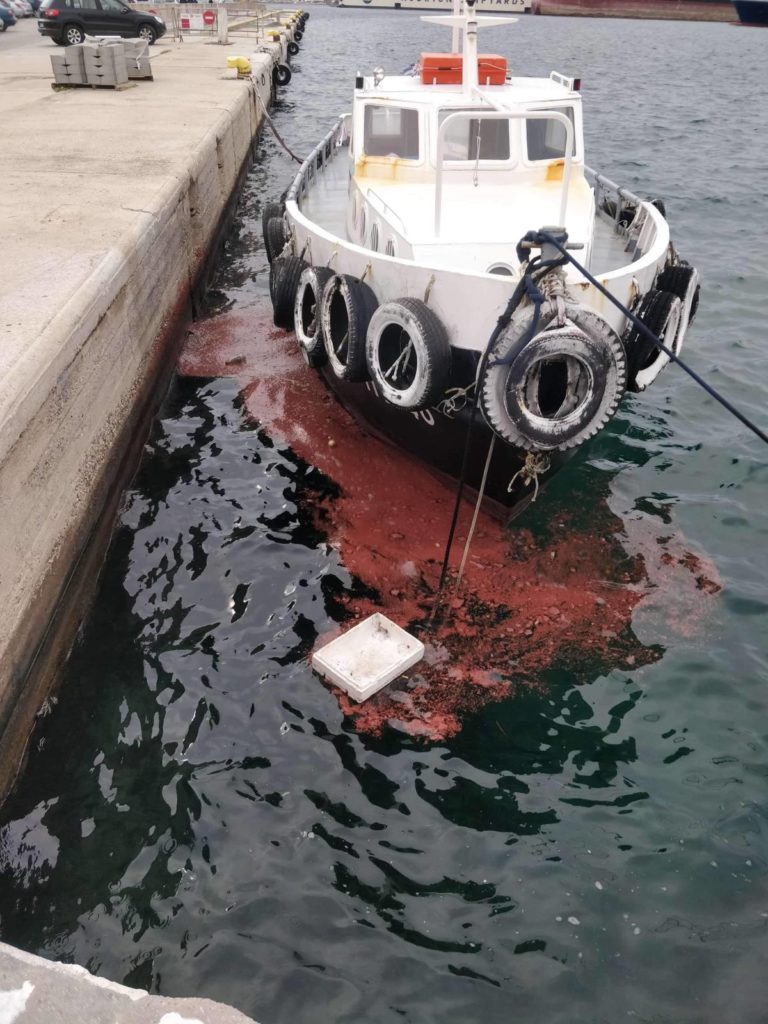 Αποστολή νέας έγγραφης αναφοράς για τη ρύπανση στο λιμάνι ...
